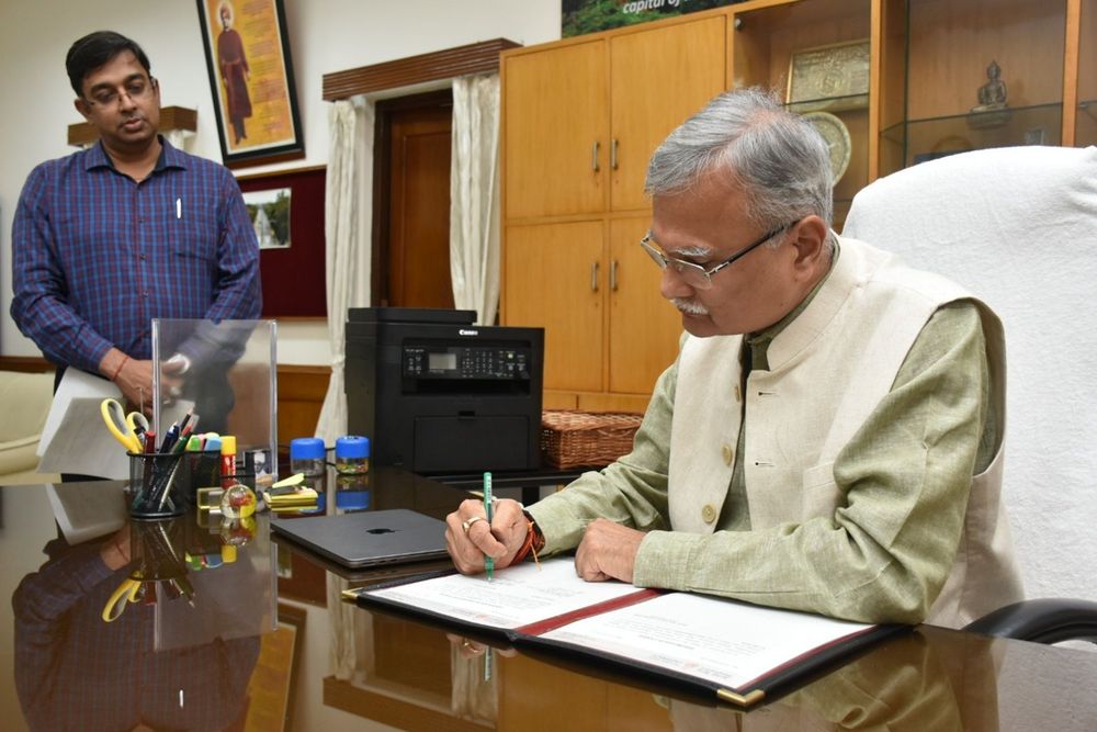 Prof Ajit Kumar Chaturvedi Assumes Charge As The 29th Vice Chancellor Of Banaras Hindu ...